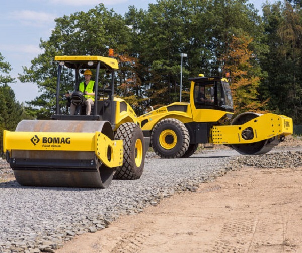 PHÂN PHỐI XE LU RUNG BOMAG BW211D-40