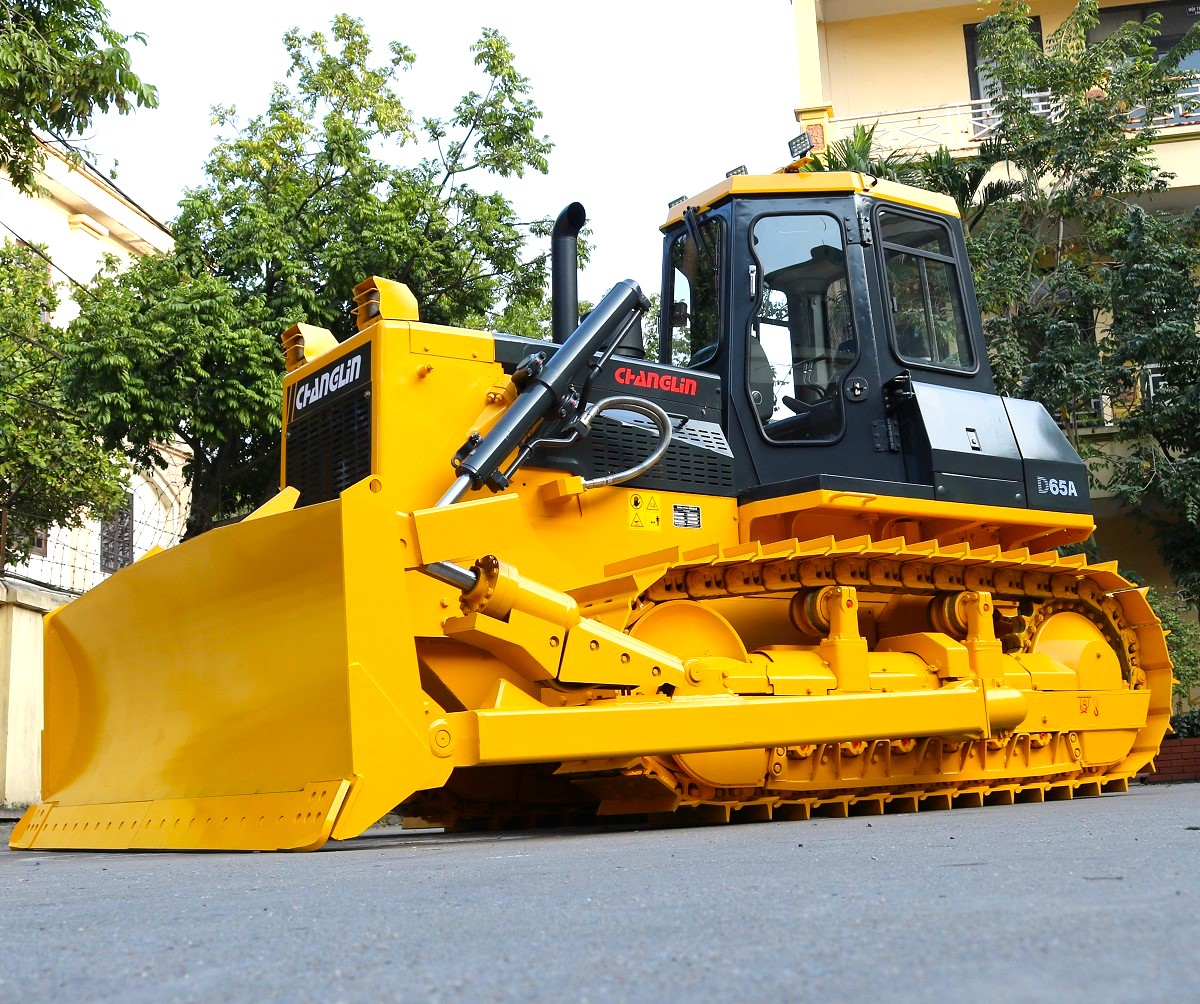 Bán Máy ỦI Komatsu D65 A-11 & D65P-11 Mới 100%